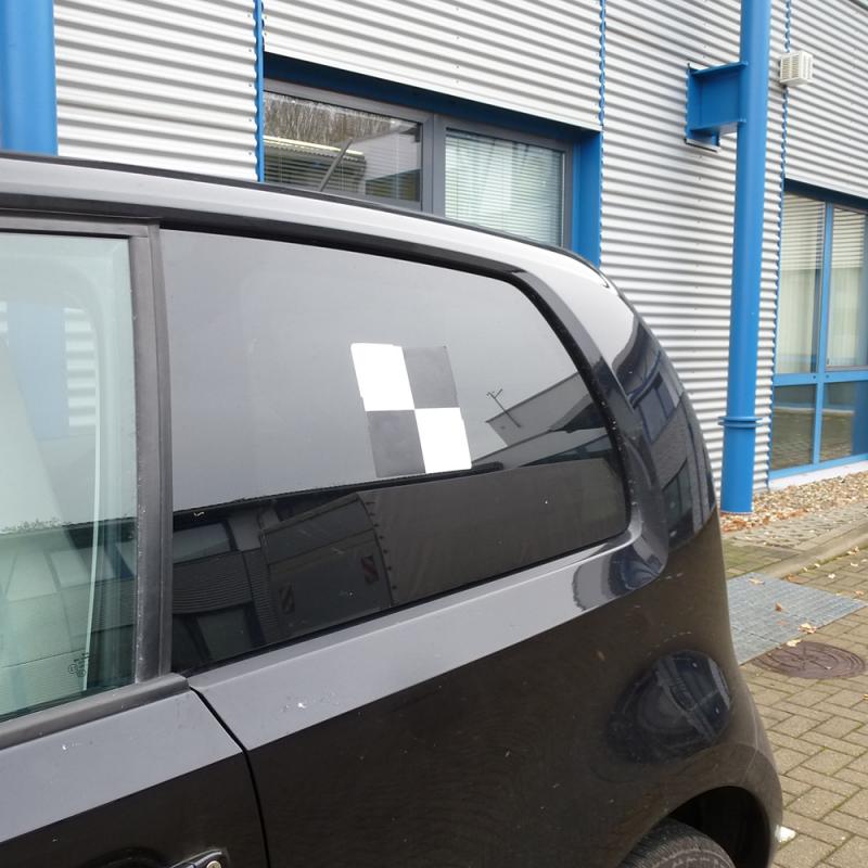 Set of 50 checkerboard stickers (highly adhesive) - Laserscanning Europe On